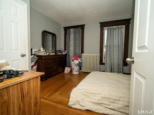 house with 8 bedroom, West Haven CT DS102775712