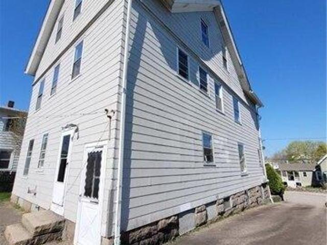 house with 8 bedroom, Westerly RI ES103125357