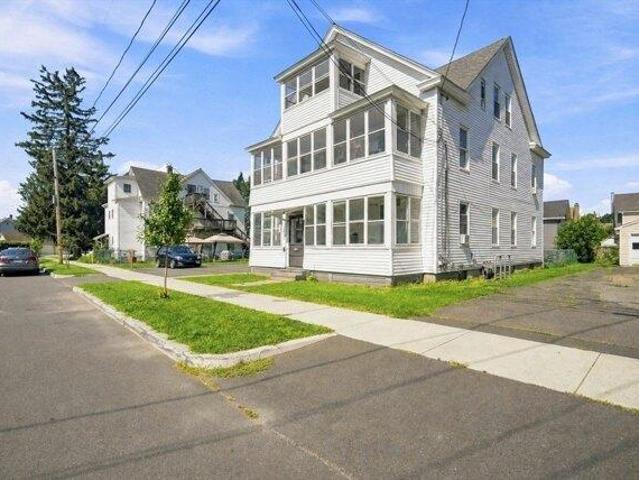 house with 8 bedroom, Westfield MA ES105114943