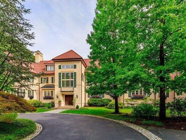 house with 8 bedroom, Westwood MA ES103247303