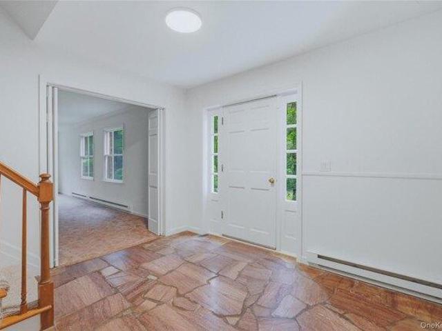 house with 8 bedroom, Woodstock NY ES104904422