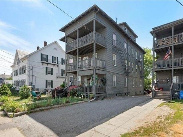 house with 8 bedroom, Woonsocket RI DS104333040