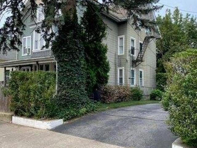 house with 8 bedroom, Woonsocket RI DS102343000