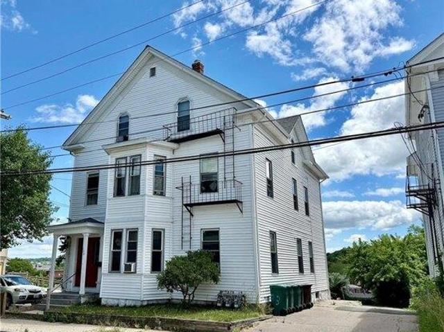 house with 8 bedroom, Woonsocket RI DS103625612