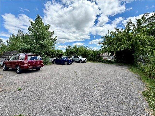 house with 8 bedroom, Woonsocket RI ES104833064