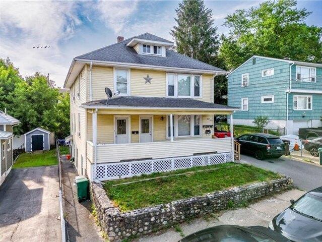 house with 8 bedroom, Woonsocket RI ES104870096