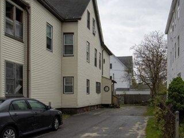 house with 8 bedroom, Worcester MA DS103439518