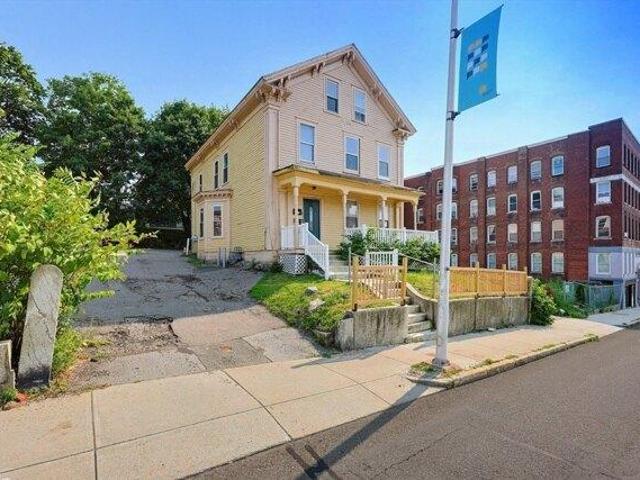 house with 8 bedroom, Worcester MA DS104237443