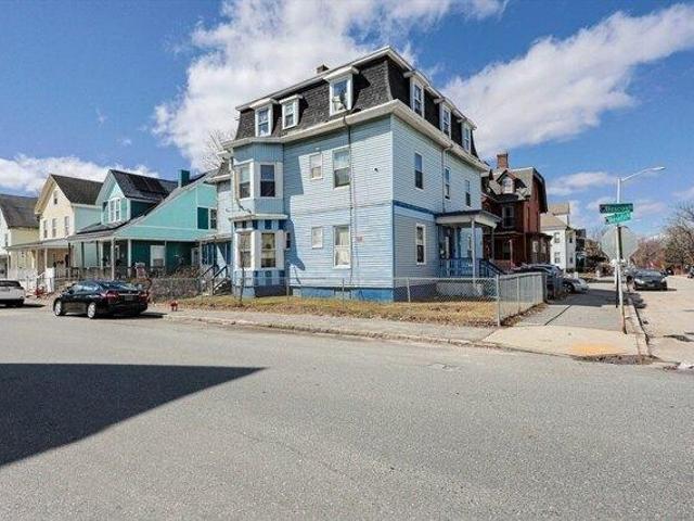 house with 8 bedroom, Worcester MA ES103247857