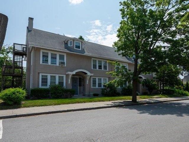 house with 8 bedroom, Worcester MA ES103249299