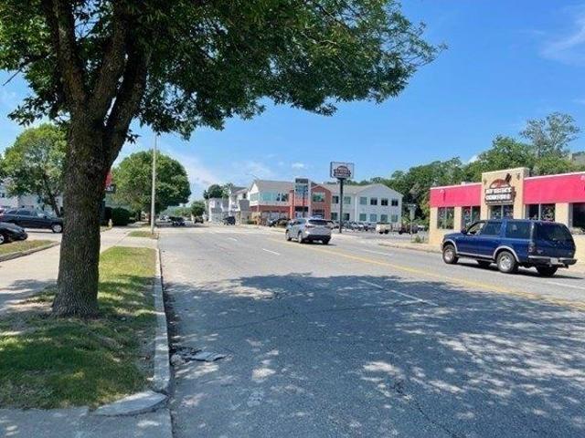 house with 8 bedroom, Worcester MA ES104008324