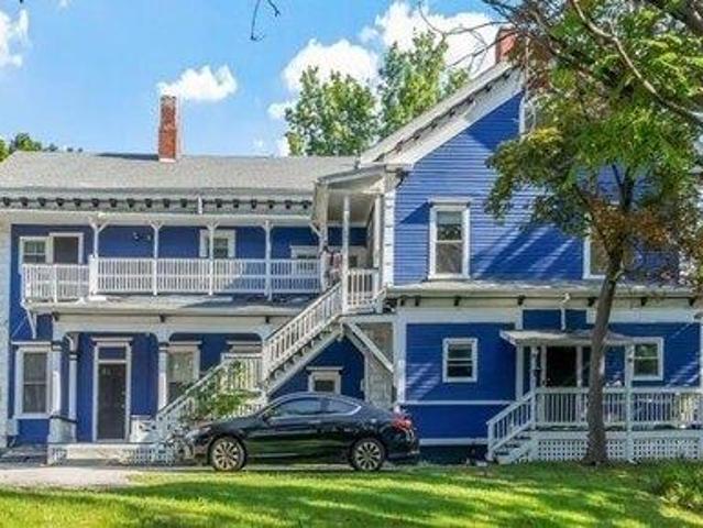house with 8 bedroom, Worcester MA ES105614737
