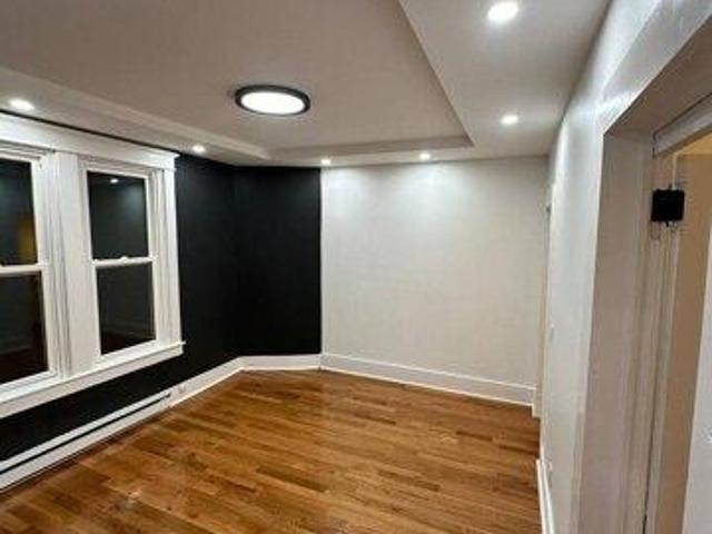 house with 8 bedroom, Albany NY ES104907767
