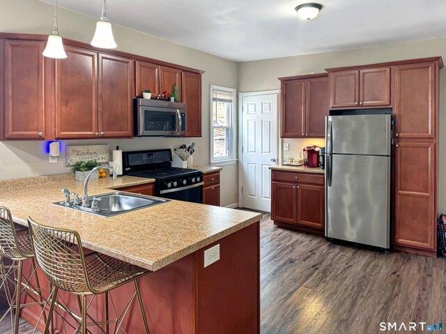 house with 8 bedroom, Ansonia CT DS103162802