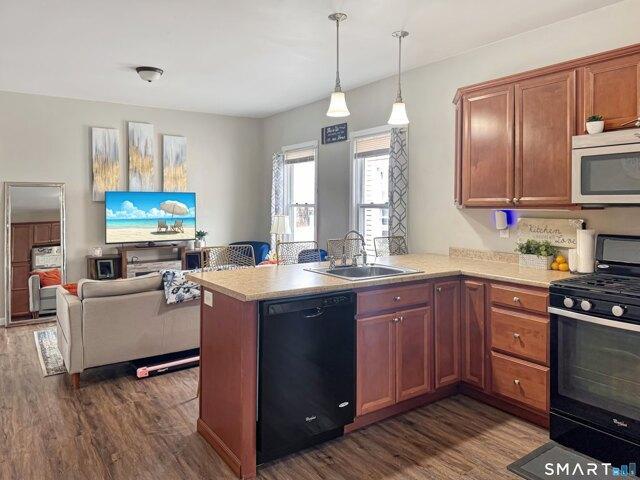 house with 8 bedroom, Ansonia CT ES103162802