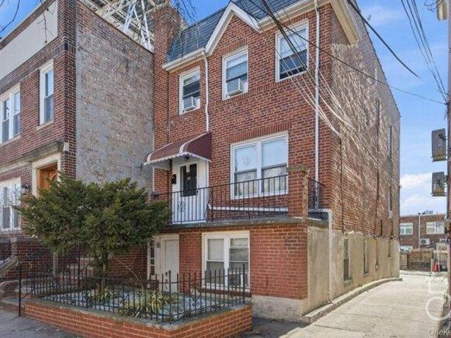 house with 8 bedroom, Astoria NY DLS101800300