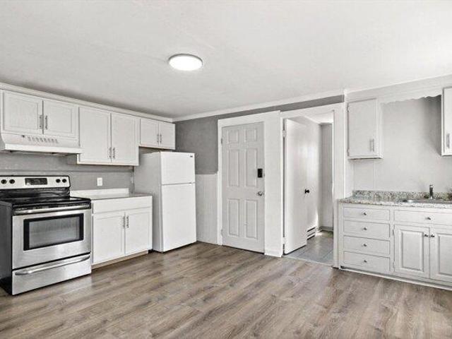 house with 8 bedroom, Attleboro MA DLS102824209