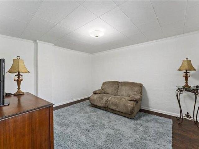 house with 8 bedroom, Avella PA DS103622818