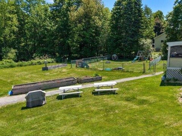 house with 8 bedroom, Bangor ME ES105142395