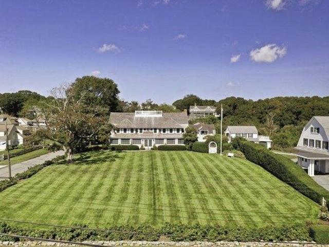 house with 8 bedroom, Barnstable MA ES104298516