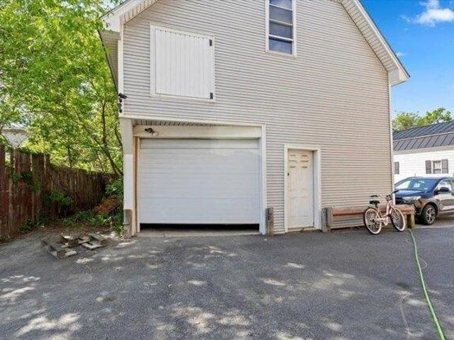 house with 8 bedroom, Barre VT DS103437484