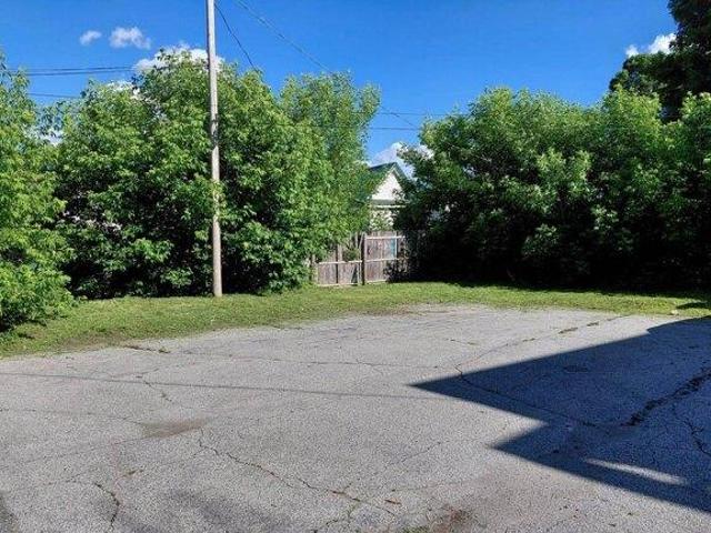 house with 8 bedroom, Barre VT DS104479625