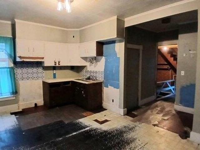 house with 8 bedroom, Barre VT ES105193085