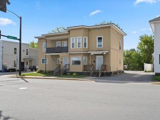 house with 8 bedroom, Barre VT ES105206089