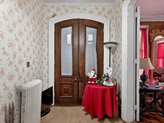 house with 8 bedroom, Bayonne NJ ES104266701