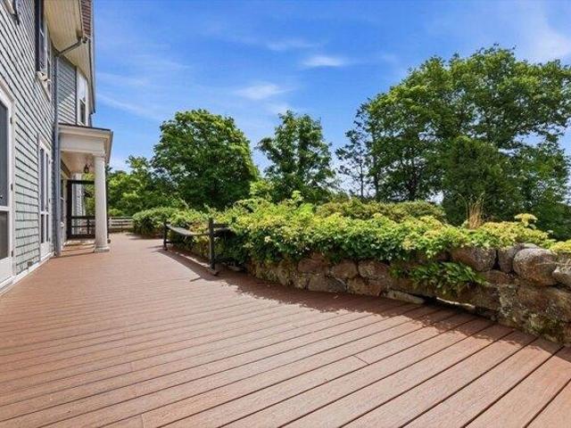 house with 8 bedroom, Beverly MA ES104905269