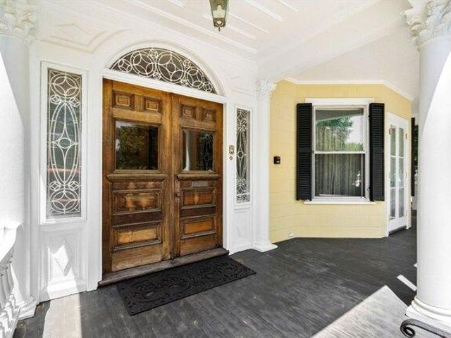 house with 8 bedroom, Beverly MA ES105192782