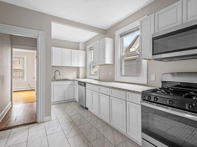 house with 8 bedroom, Boston MA DS102089609