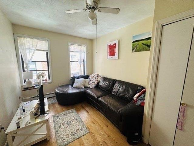 house with 8 bedroom, Boston MA ES102961083