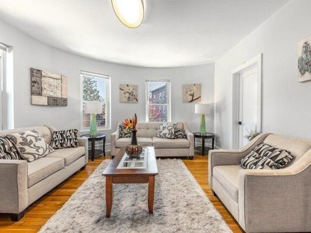 house with 8 bedroom, Boston MA ES103494165