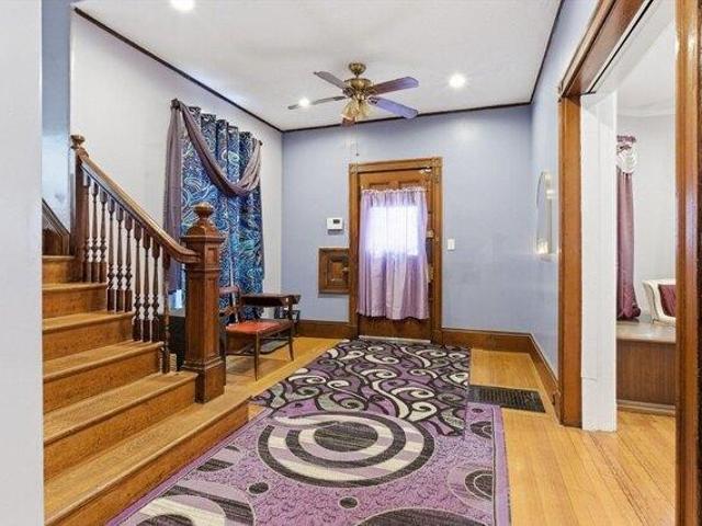 house with 8 bedroom, Boston MA ES105058930