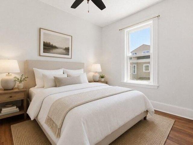 house with 8 bedroom, Boston MA ES105208086