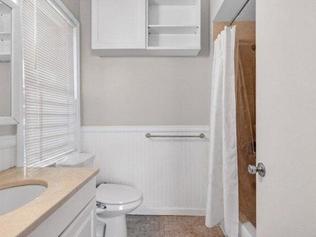 house with 8 bedroom, Boston MA ES105228980