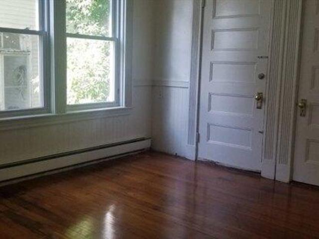 house with 8 bedroom, Boston MA ES105240693