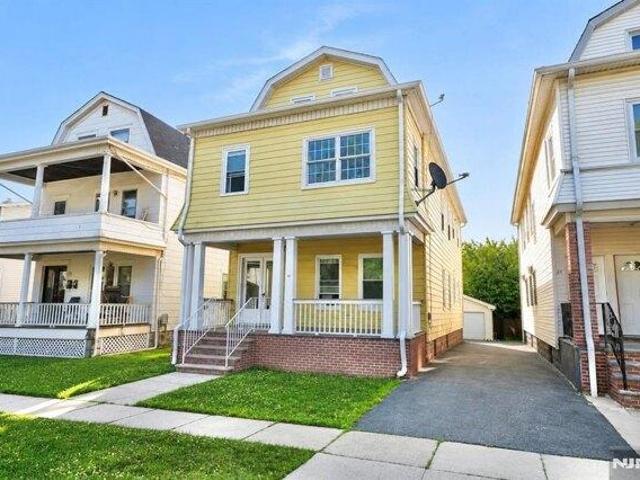 house with 8 bedroom, Bloomfield NJ DS104410092