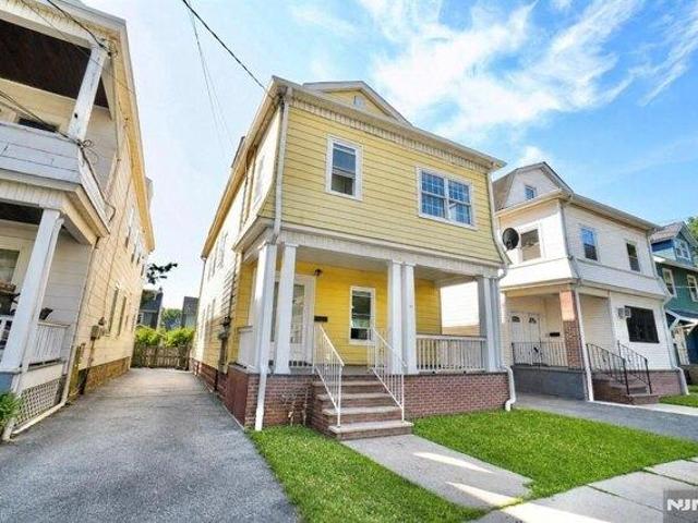 house with 8 bedroom, Bloomfield NJ ES104410092