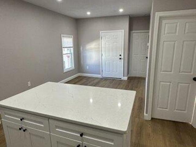 house with 8 bedroom, Brockton MA DS103497042