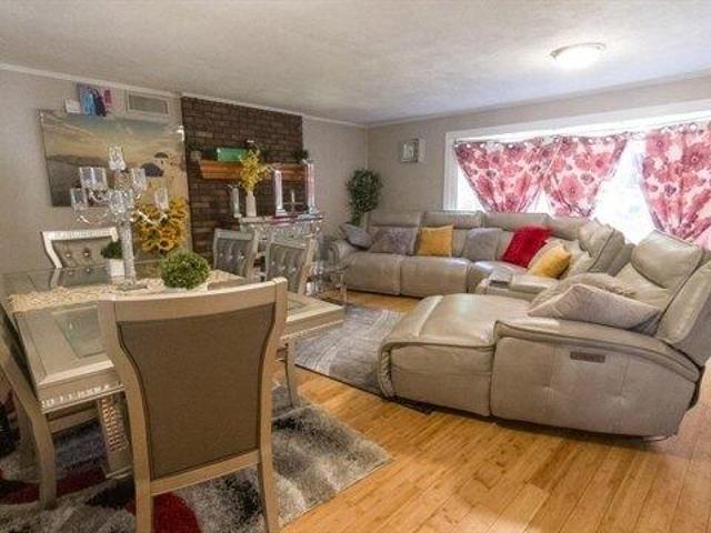 house with 8 bedroom, Brockton MA ES105080415