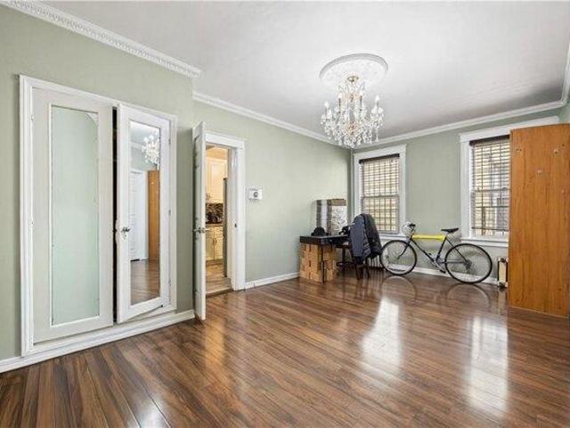 house with 8 bedroom, Brooklyn NY DS102282317