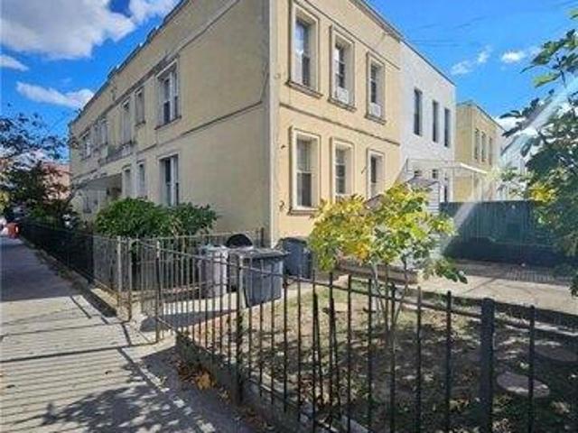 house with 8 bedroom, Brooklyn NY ES104902056