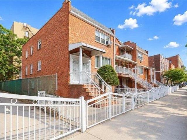 house with 8 bedroom, Brooklyn NY ES104921580