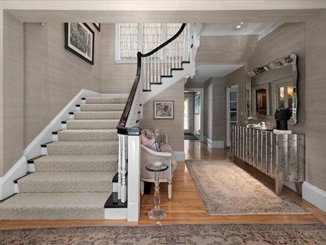 house with 8 bedroom, Brookline MA DLS103100088