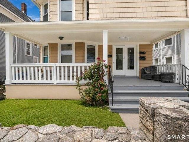 house with 8 bedroom, Bridgeport CT ES105203922