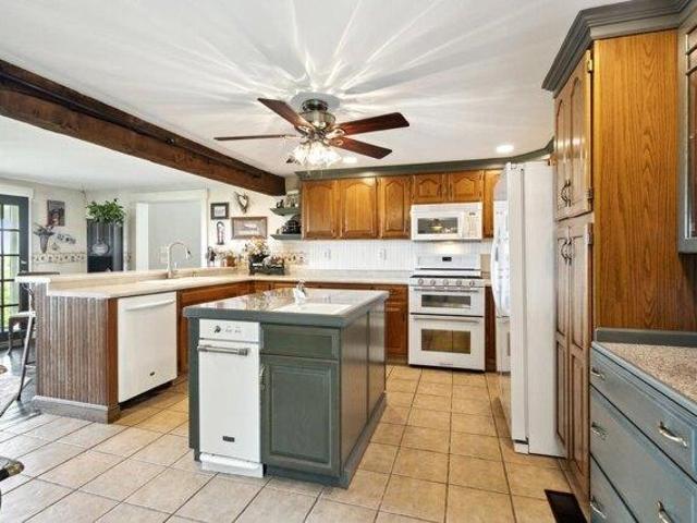 house with 8 bedroom, Bristol NH ES103018877