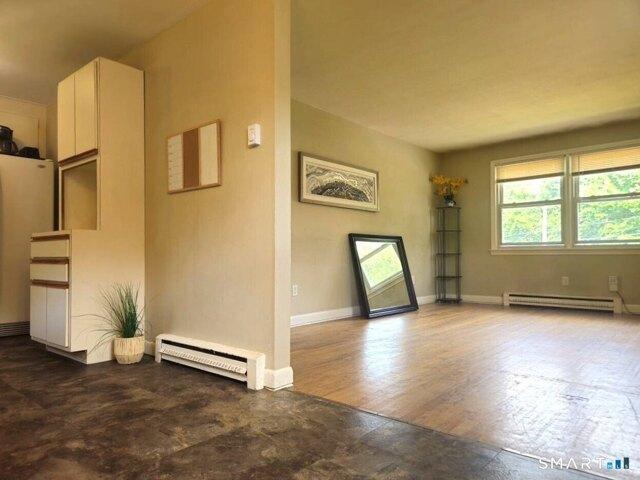house with 8 bedroom, Bristol CT ES105204206