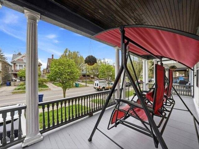 house with 8 bedroom, Buffalo NY ES103622681